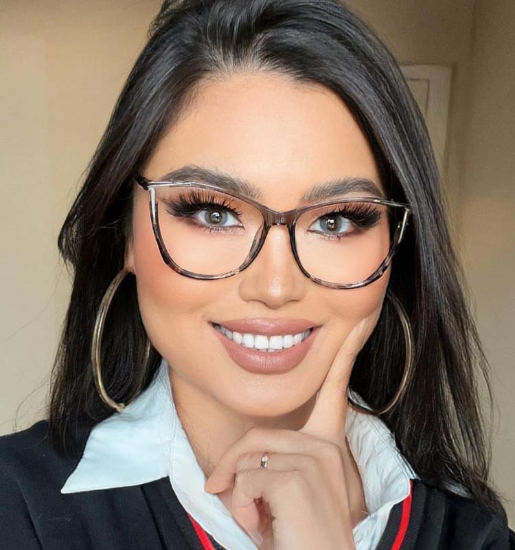 How To Buy The Best Glasses For Square Face Shape How To Buy The Best Glasses For Square Face Shape